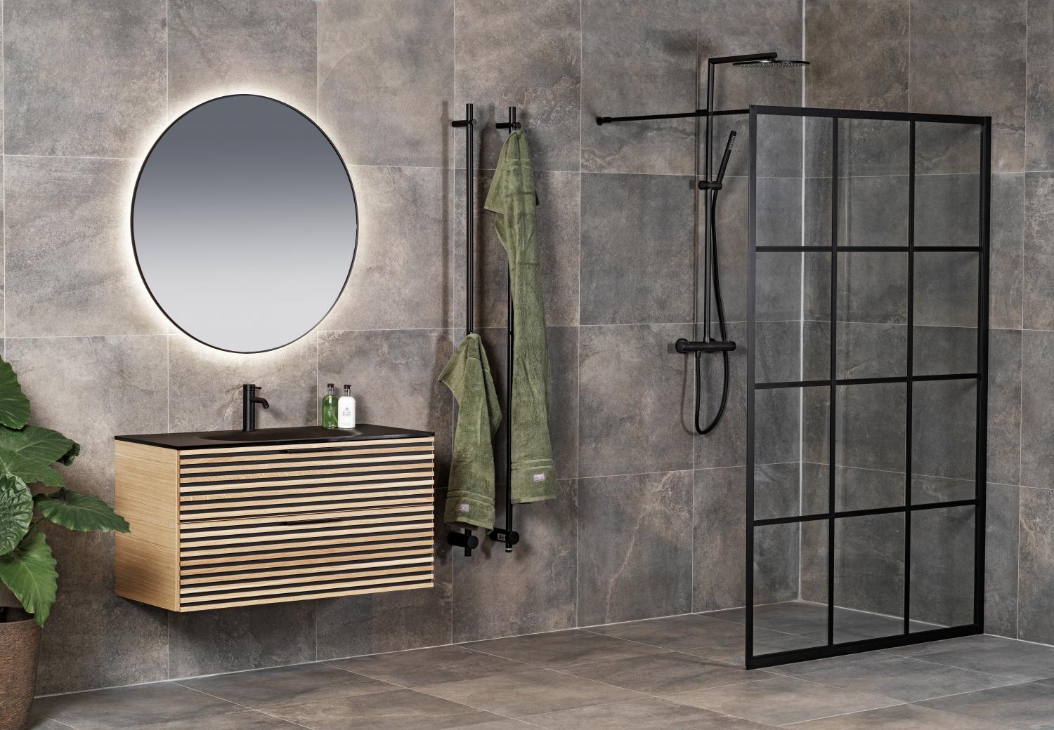 MACRO EMPIRE FASTVEGG MED SPROSSER / SORT MATT | Tempe VVS