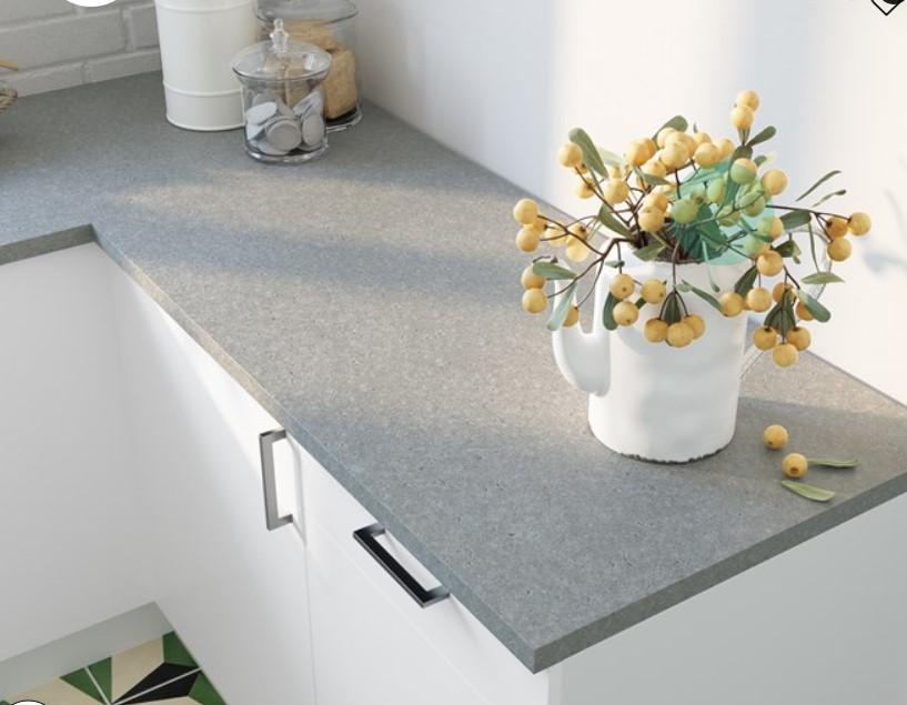 LINN BAD BENKEPLATE 120 CM M/RETT KANT INKL. ENDELISTING, LYS BETONG ...